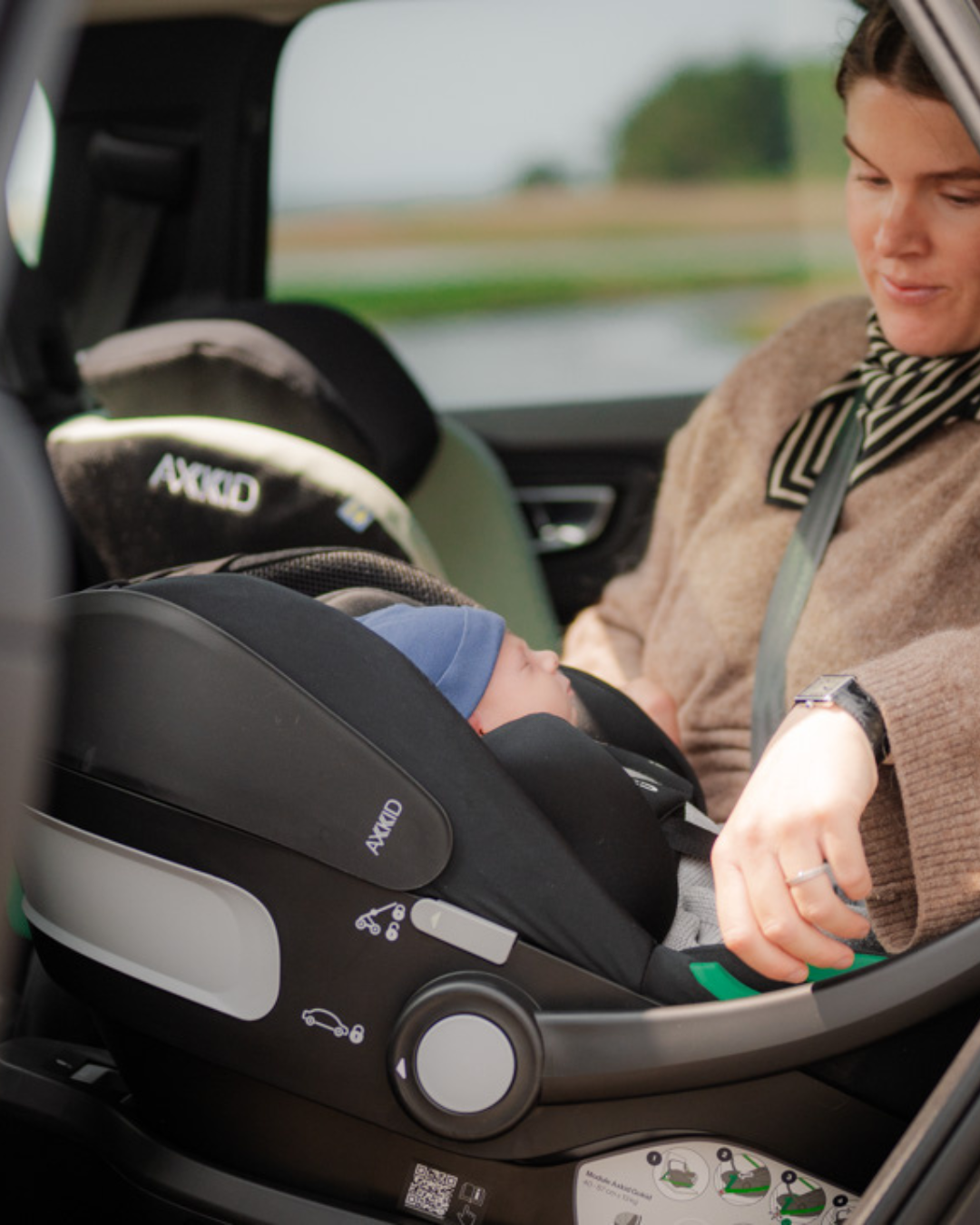 Rear-facing car seats from Axkid | Axkid